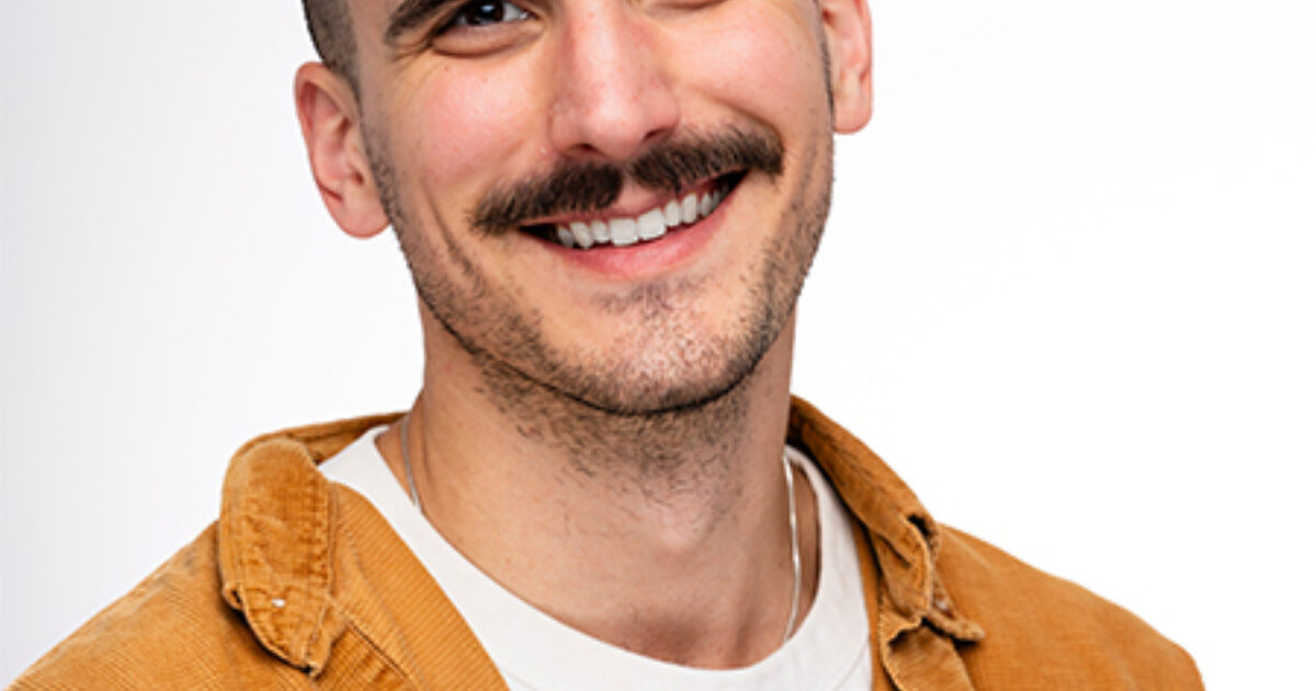 Official Website | Stadium Theatre | David Raposo