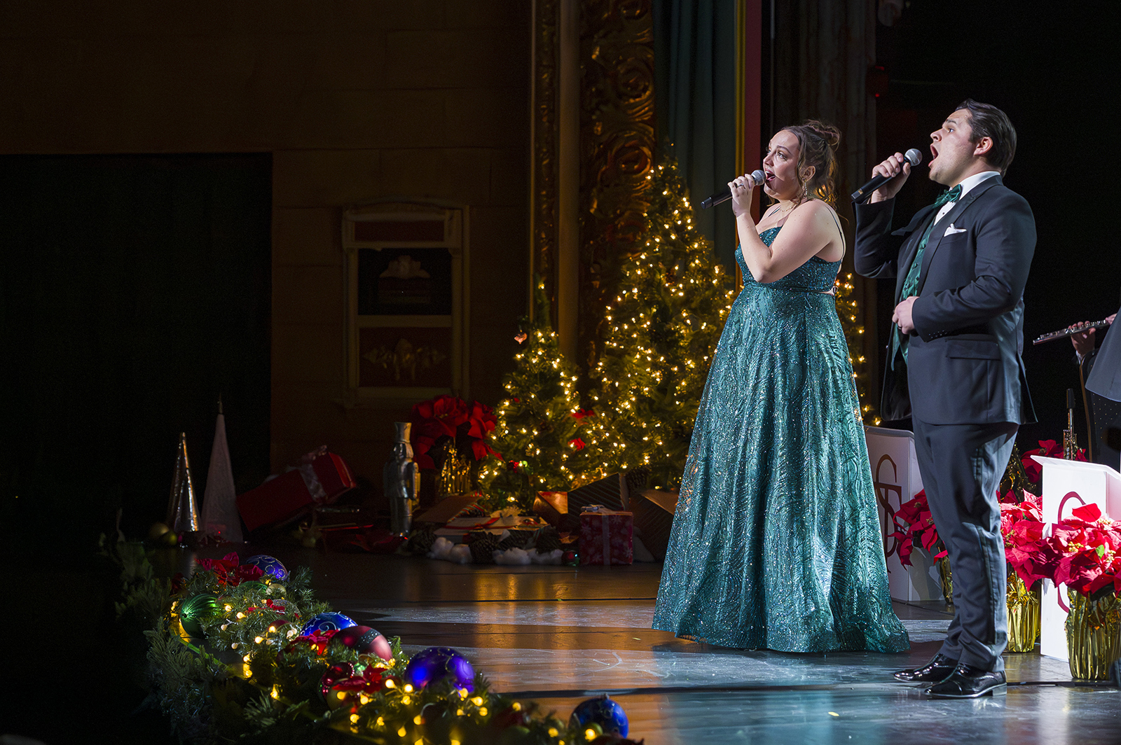 Official Website | Stadium Theatre | Holiday Pops (2025)